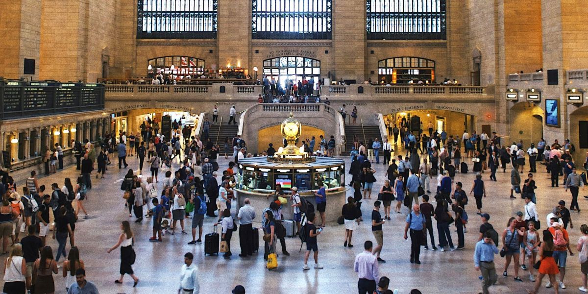 Global Relocation: How Mobility Has Shifted Over 20 Years | Movenet News